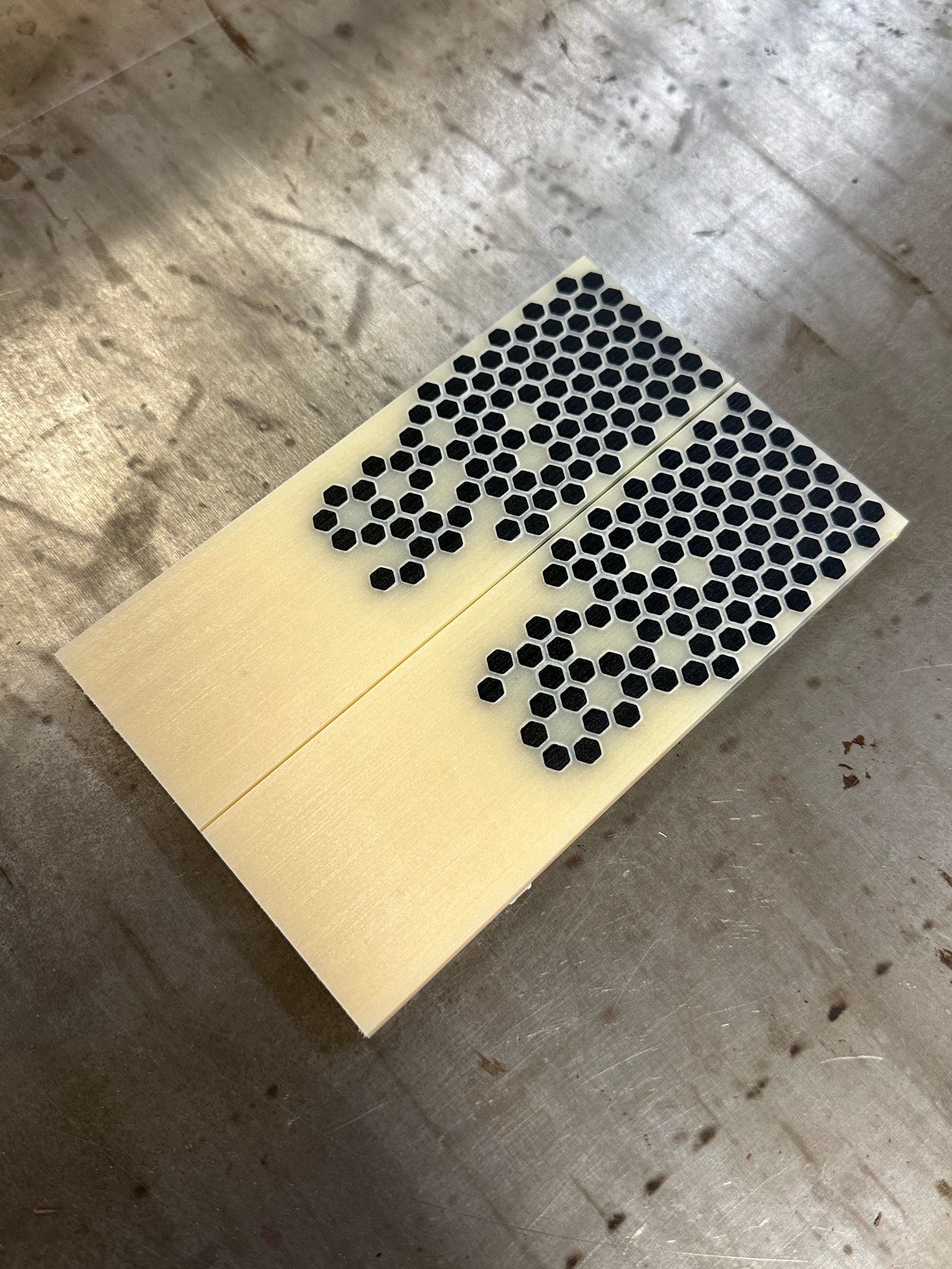 Aged Bone Paper micarta Black Hex – BROINSCALES knife scales